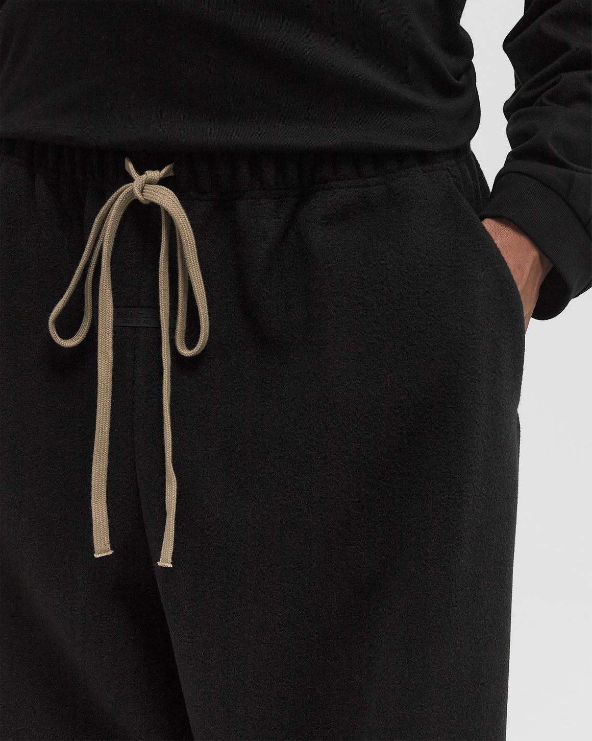 Fear of God Essentials BRUSHED RELAXED PANT Black | BSTN Store Fear of God Essentials BRUSHED RELAXED PANT Black | BSTN Store