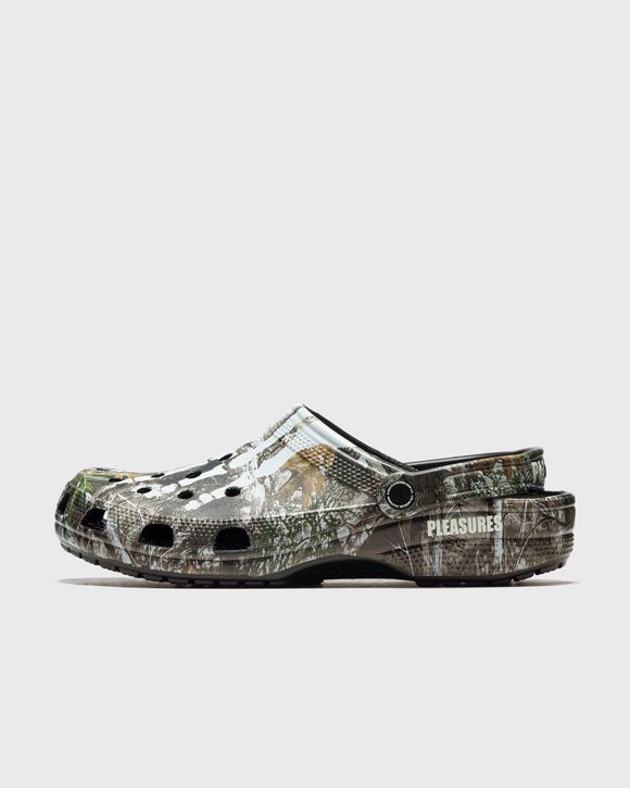 crocs CROCS X PLEASURES CLOG Multi | BSTN Store