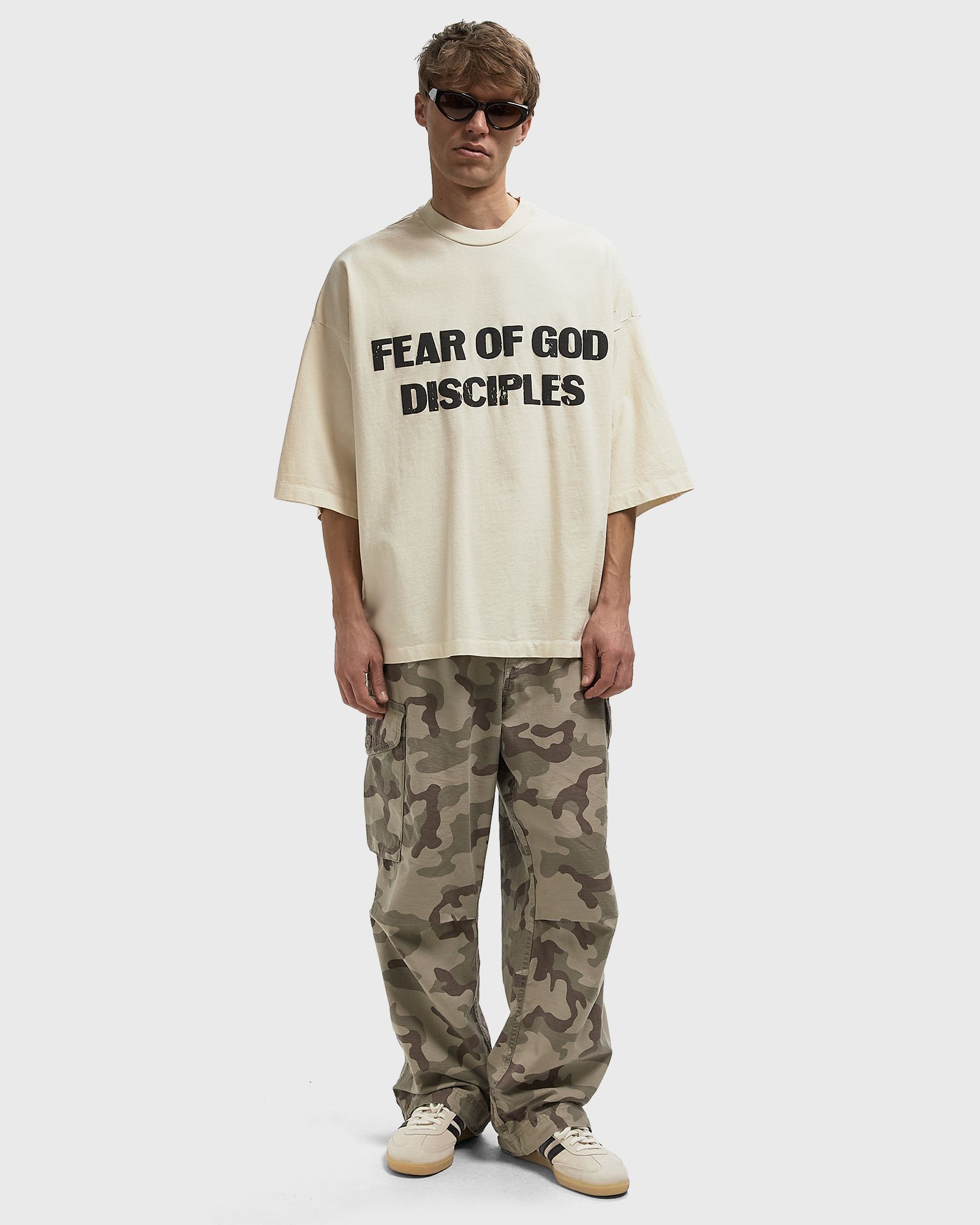 Fear of God RELAXED "DISCIPLE" TEE Beige | BSTN Store