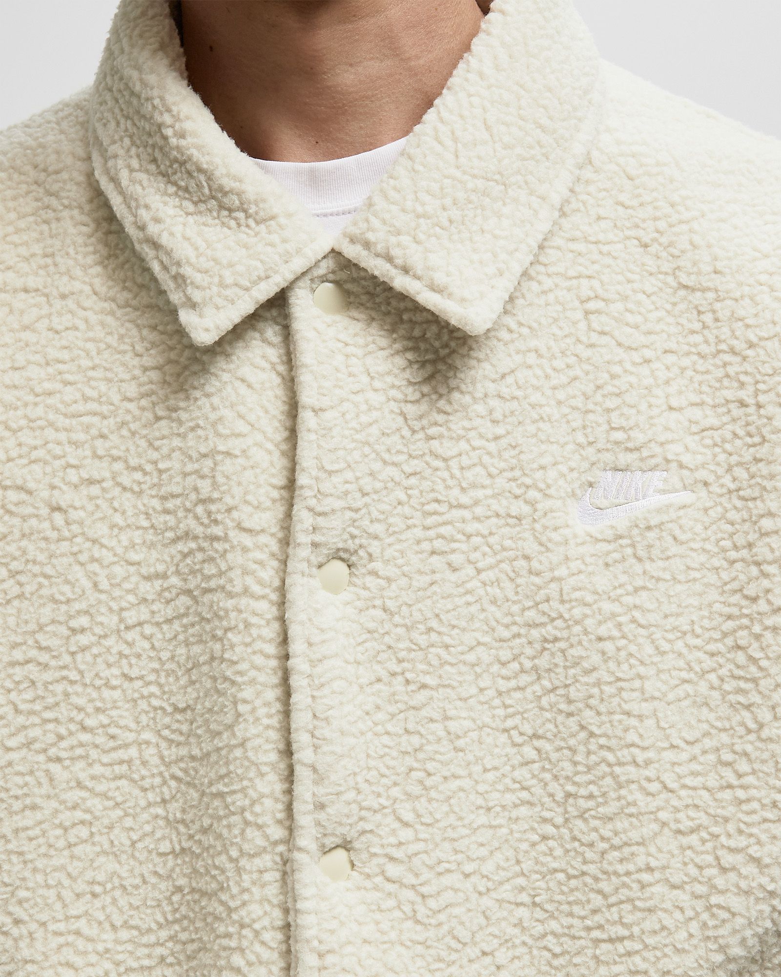 Nike CLUB SHERPA COACHES Jacket Beige | BSTN Store