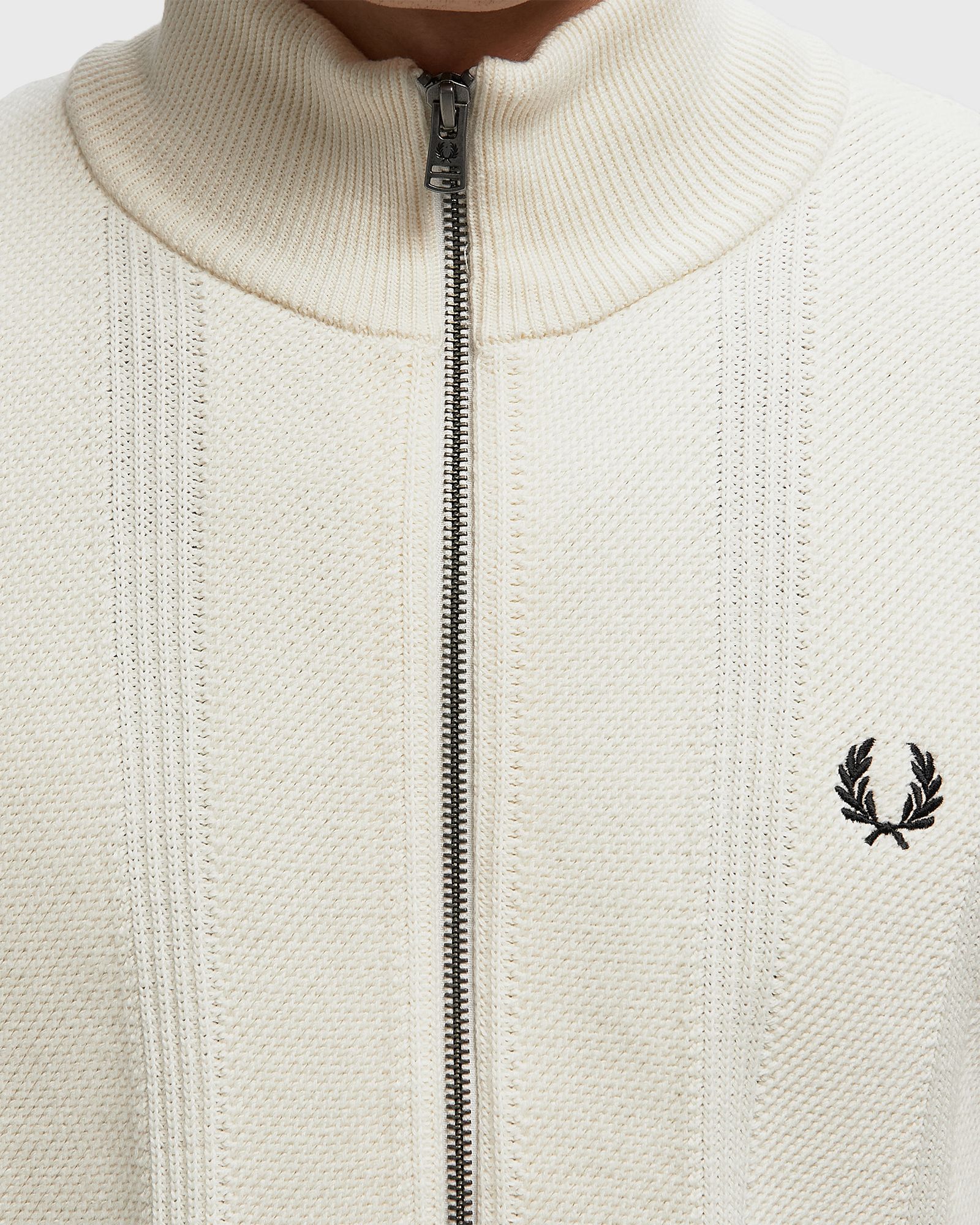 Fred Perry TEXTURED ZIP THROUGH CARDIGAN Beige | BSTN Store