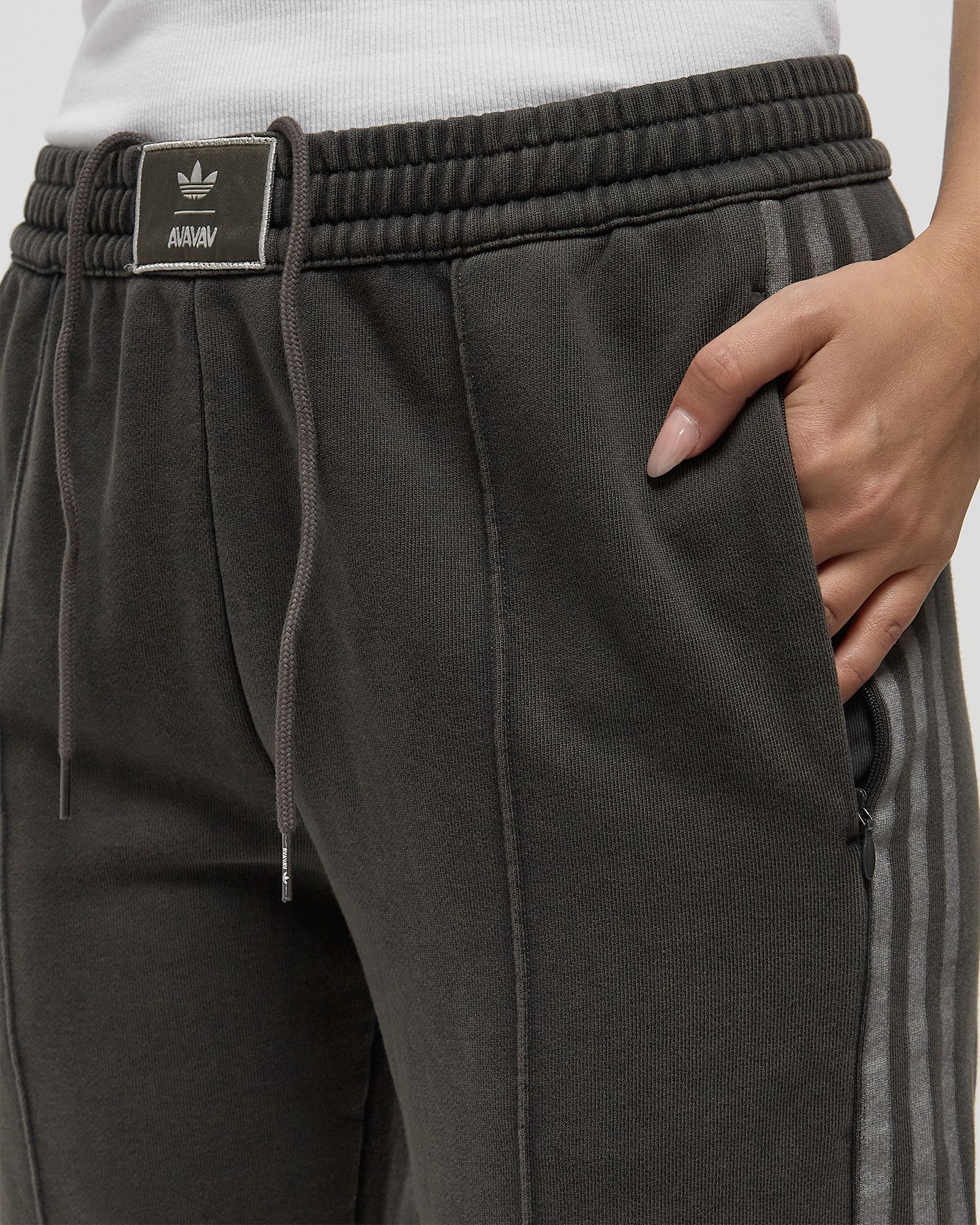 Adidas x AVAVAV TRACK PANT F Terry Black | BSTN Store