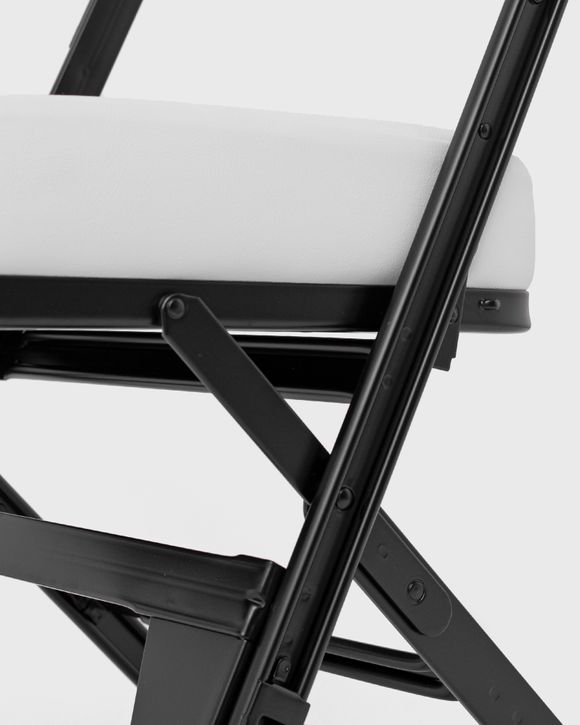 LA Lakers OFFICIAL NBA COURT SIDE FOLDING CHAIR | BSTN Store