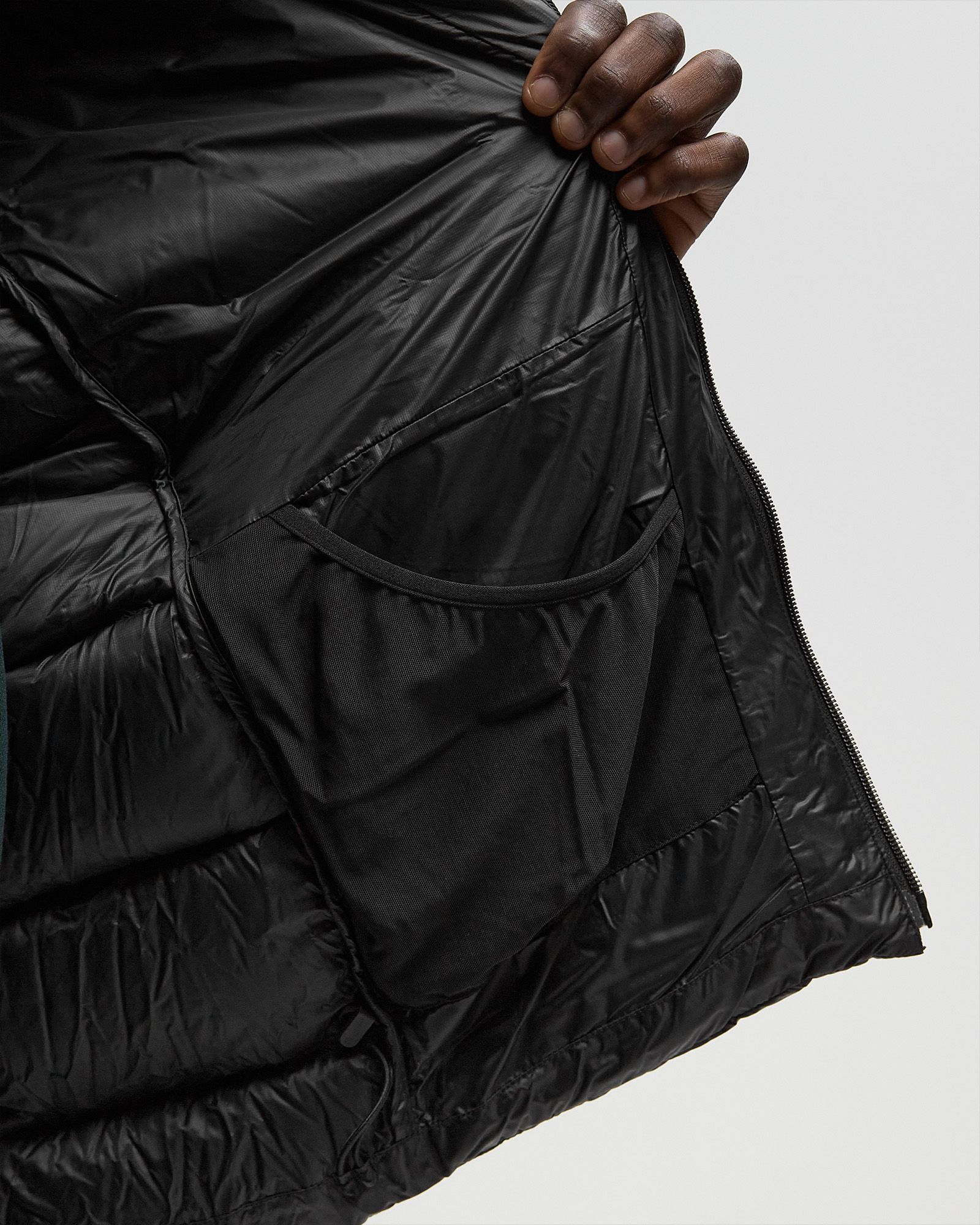 The North Face HKE KALIX DOWN HOODED JACKET Black | BSTN Store