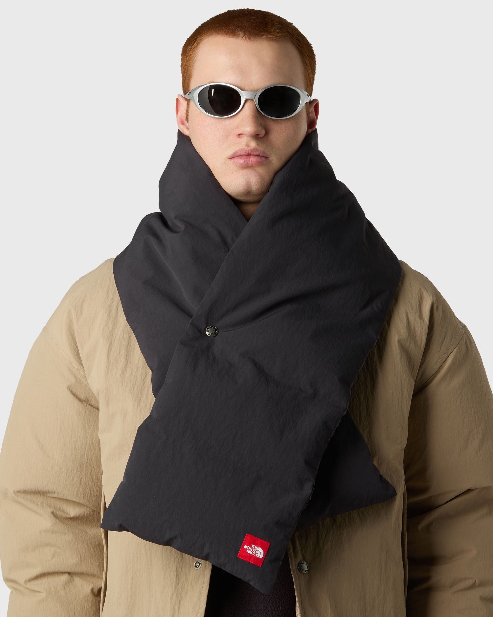 The North Face TNF Red Box Down Scarf Black | BSTN Store