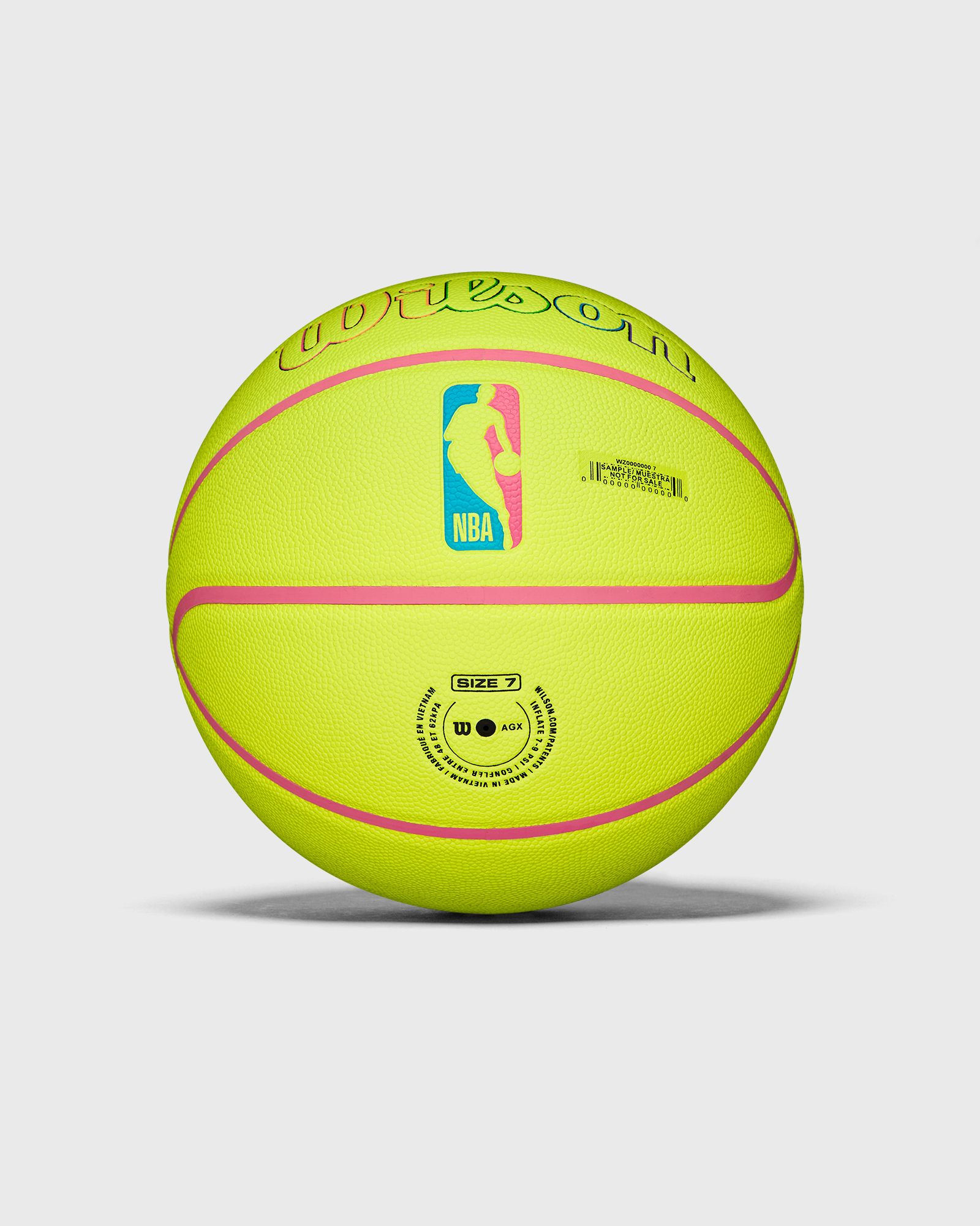 WILSON NBA TEAM NEON BASKETBALL CHICAGO BULLS SIZE 7 Yellow | BSTN Store