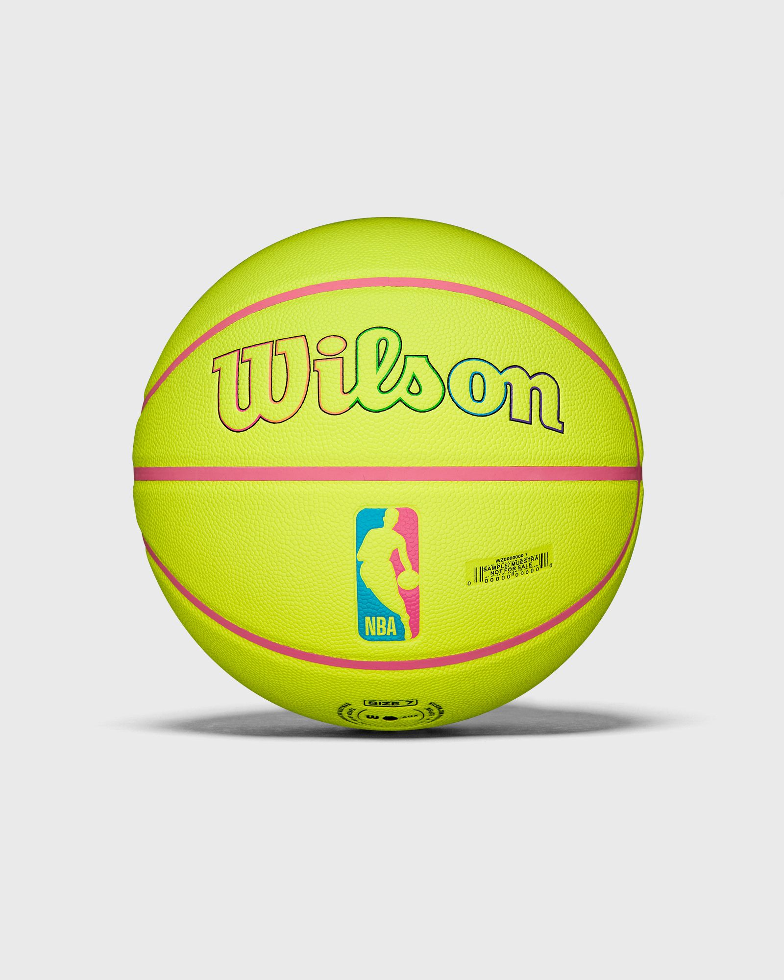 WILSON NBA TEAM NEON BASKETBALL CHICAGO BULLS SIZE 7 Yellow | BSTN Store